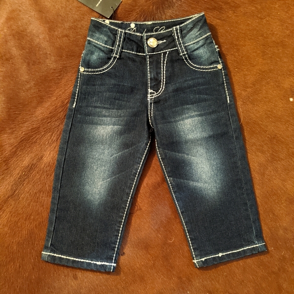 rodeo girl | Bottoms | Nwt Rodeo Girl Jeans Size 4 Capri | Poshmark